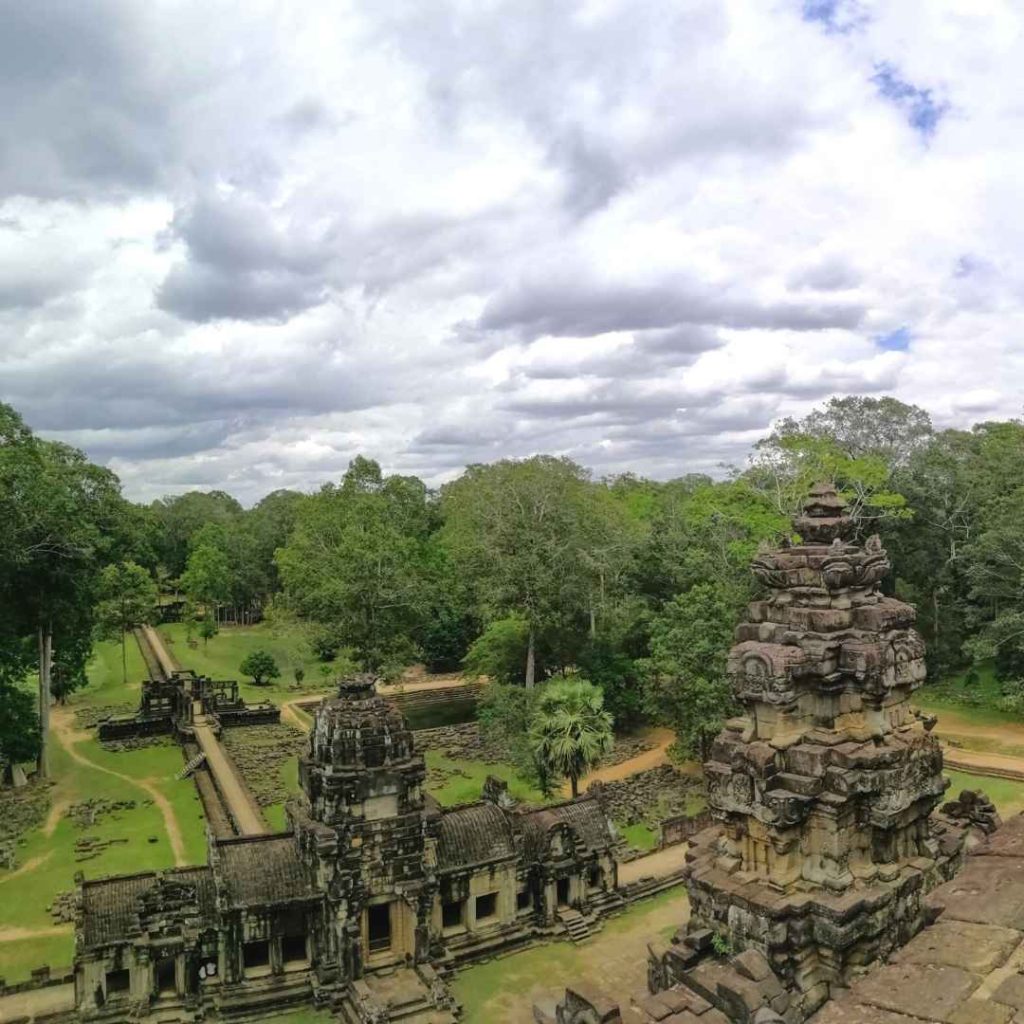 Private Angkor Wat mix temples photo tour [views from the top - guided ...