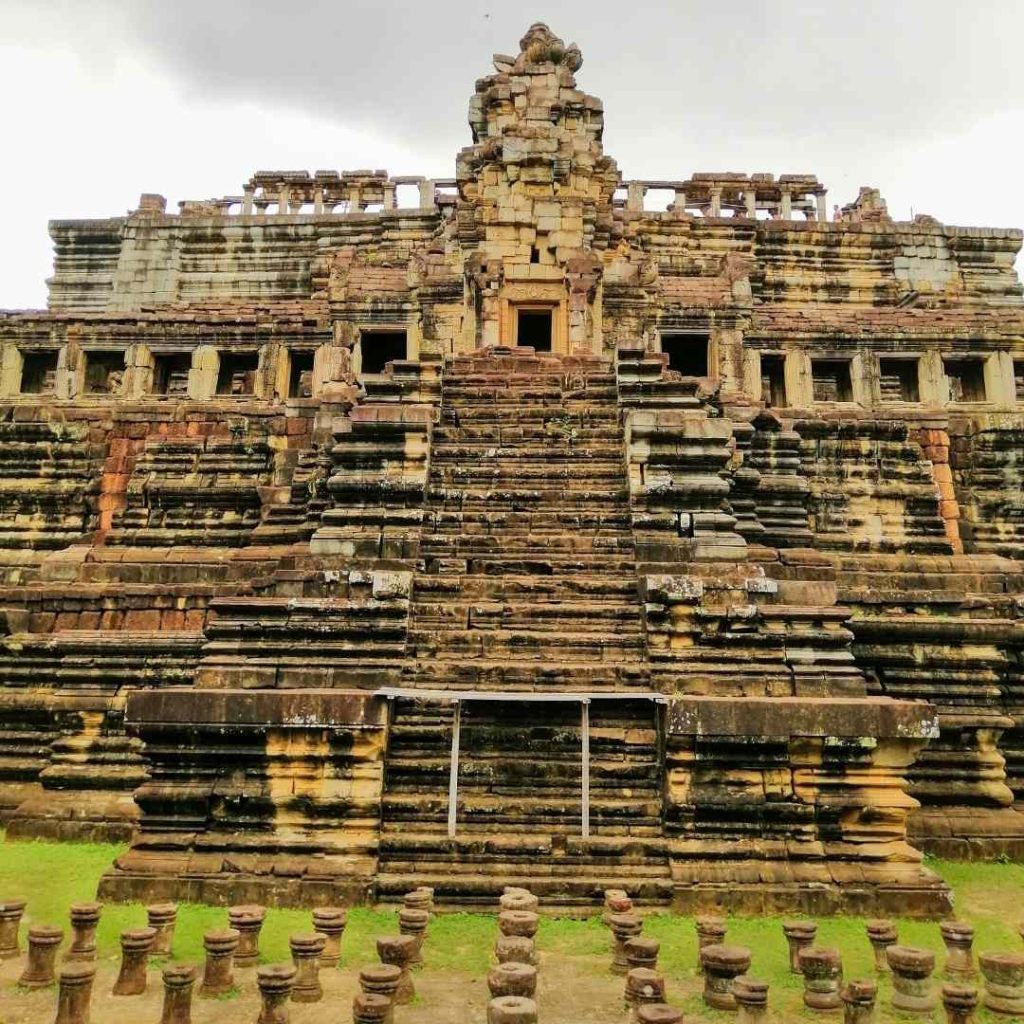 Private Angkor Wat mix temples photo tour [views from the top - guided ...