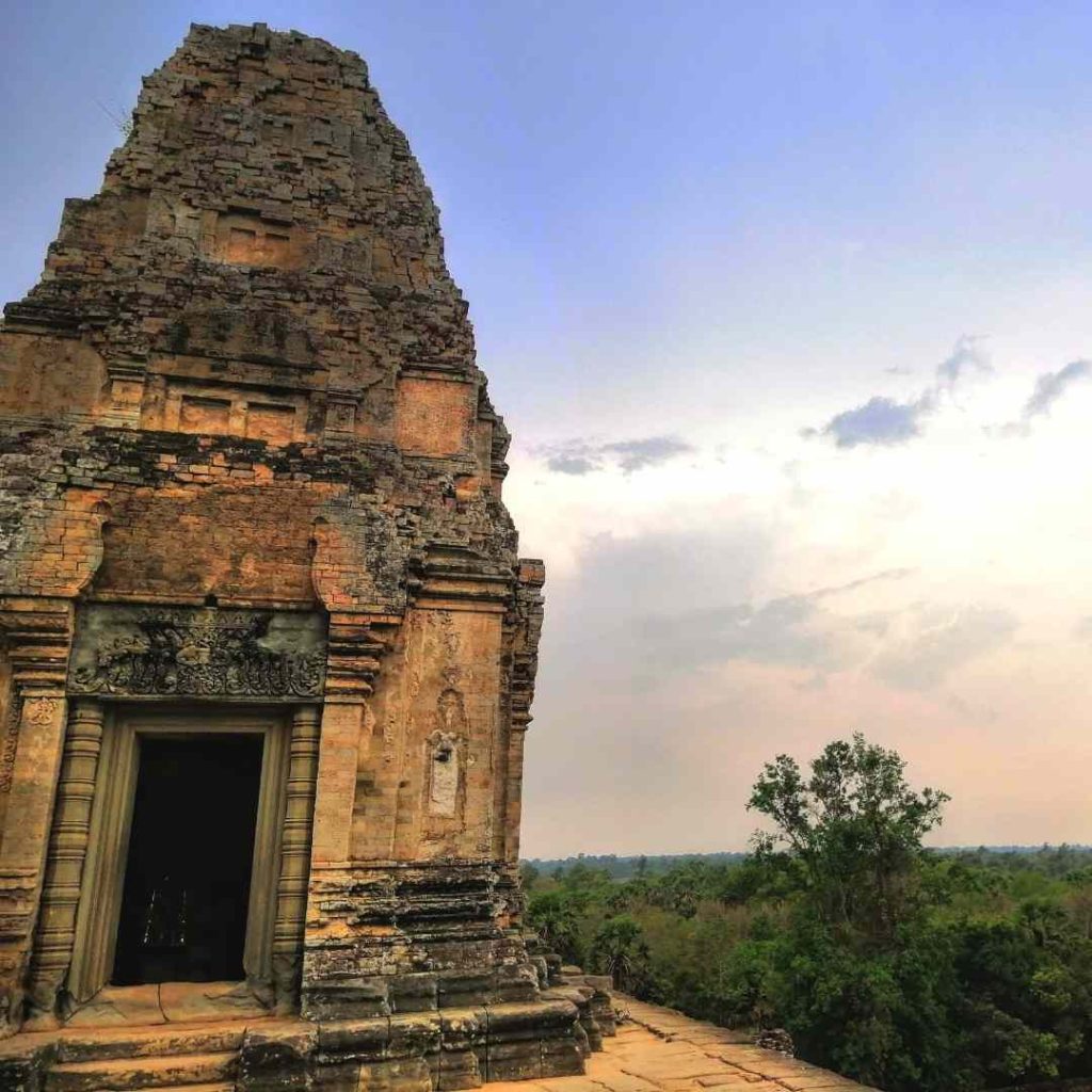 Private Angkor Wat mix temples photo tour [views from the top - guided ...