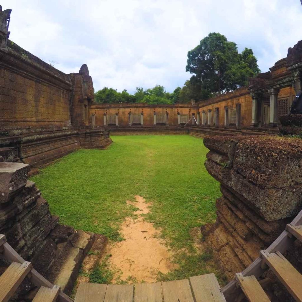 Discover 5 Amazing Sights on the Beng Mealea Temple Tour with ...