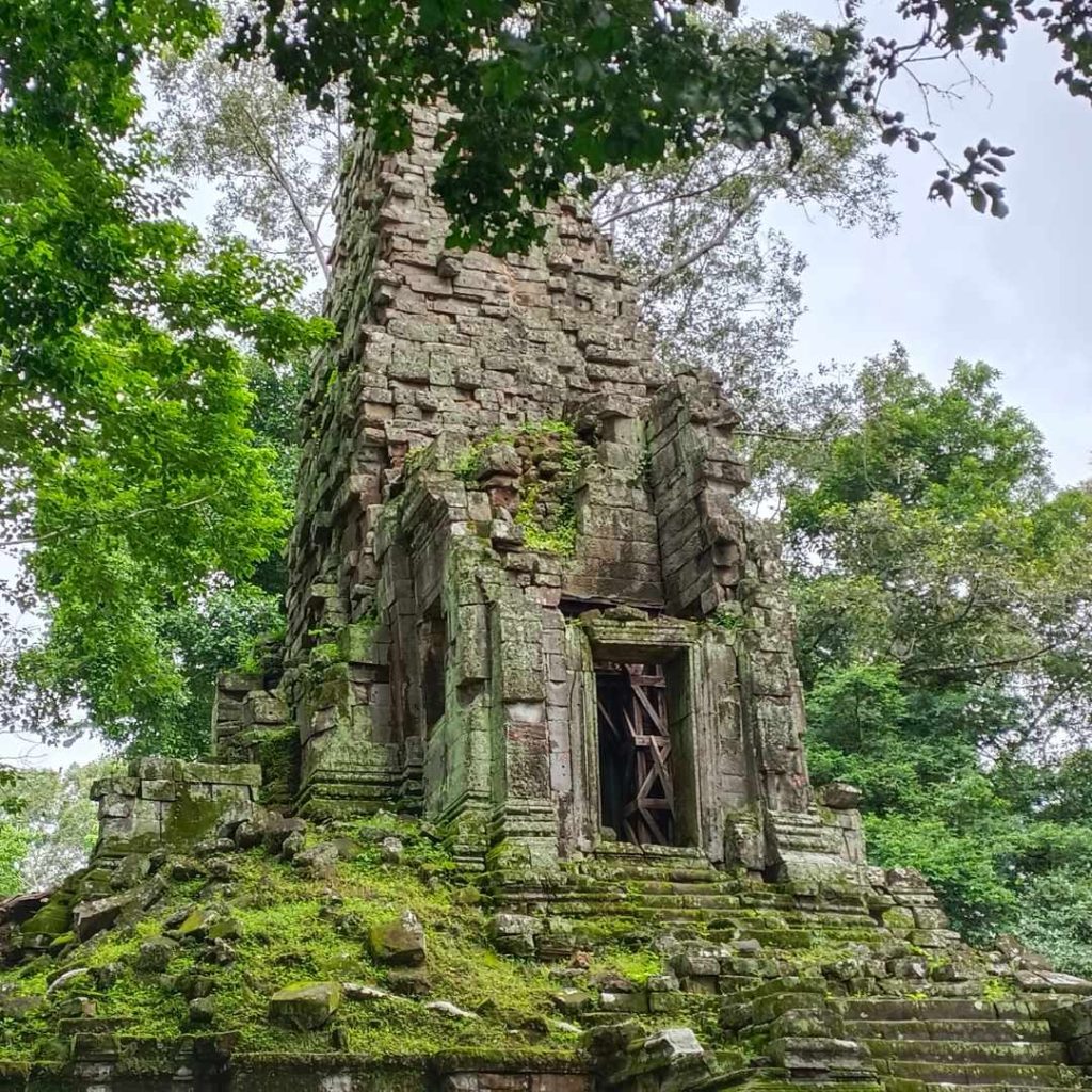 Angkor Wat Small Circuit Itinerary with Best Temples to Visit in One Day