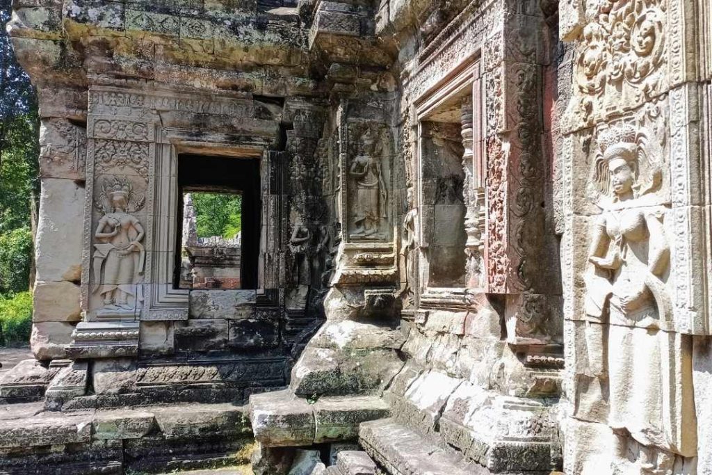 Thommanon vs Chau Say Tevoda Temple: Two Temples, One Walk, Zero Regret